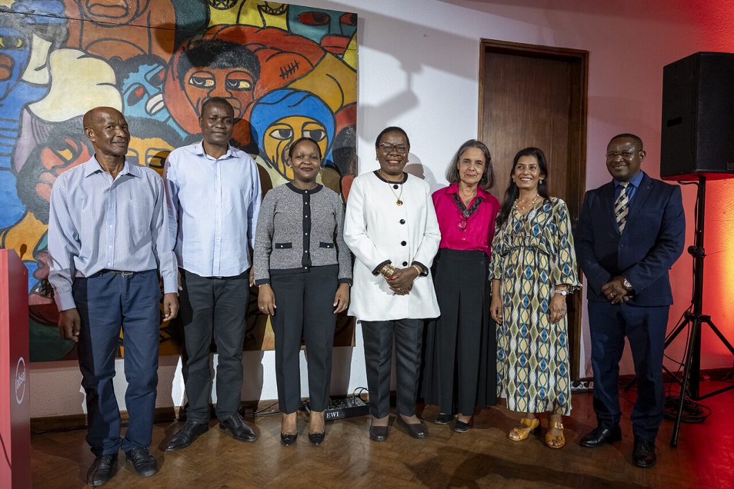 Absa Bank Restaura Mural de Malangatana Patente no Museu Nacional de ...